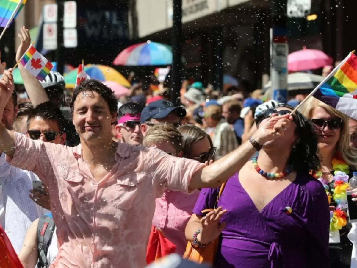 Canadian Pm Justin Trudeau Makes History Marches In Toronto Pride Parade